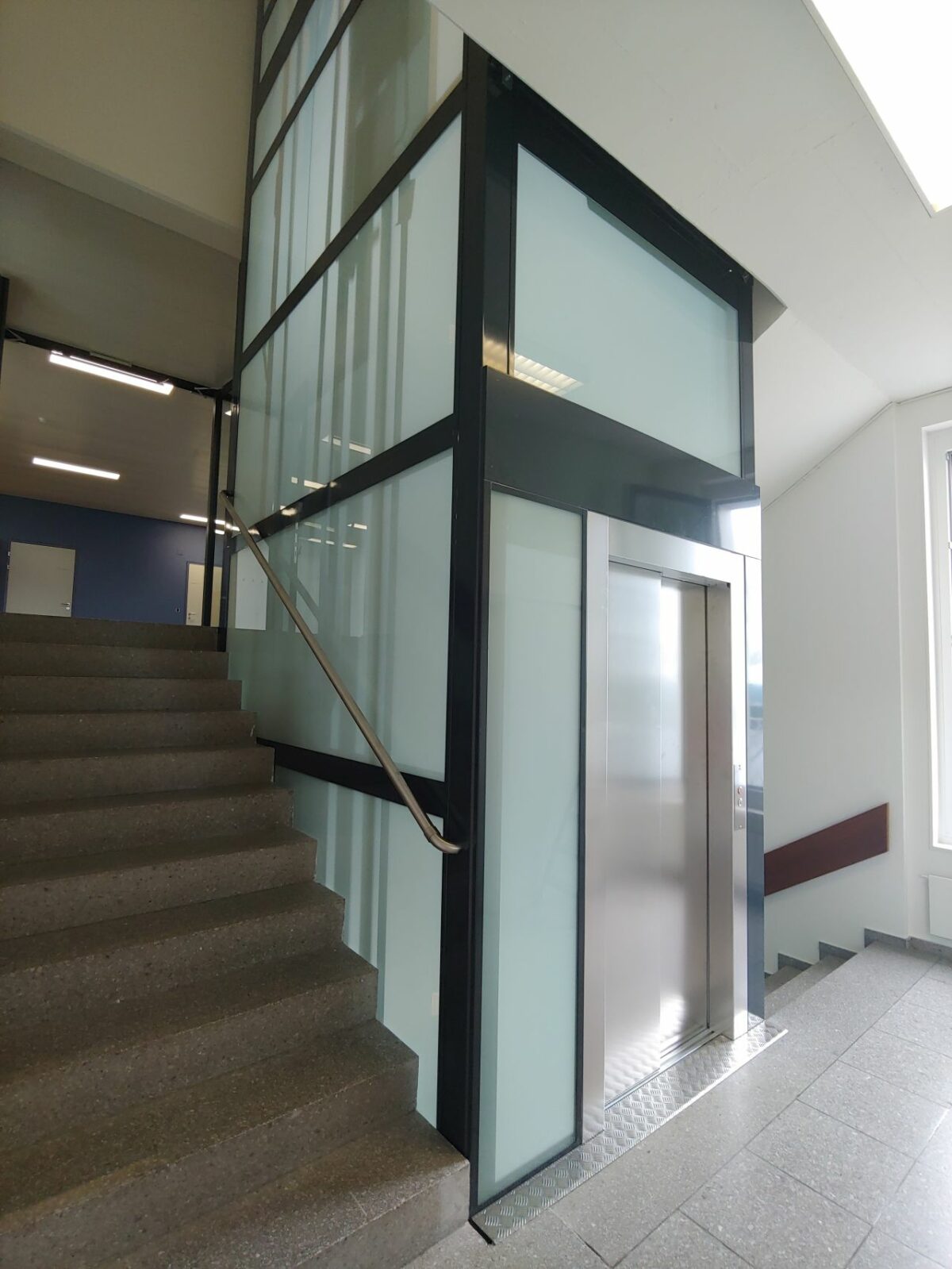 SUIZA / ESTRUCTURA PREMIUM • Hipur s.l.